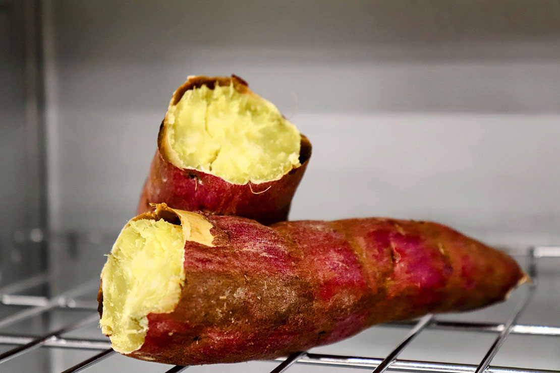 EDION（エディオン）のPB家電「e angle（イーアングル）」。ビジュ家電で部屋をカラートータルコーディネイト!! グリル鍋でアツアツのおでん食べてみた！ – モノ・マガジンweb